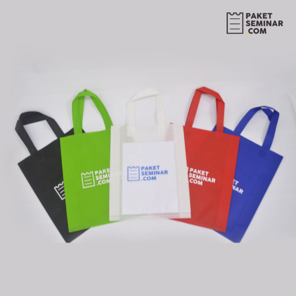 Ukuran Name Tag yang Tepat untuk Panitia dan Peserta: Pilih yang Sesuai ...