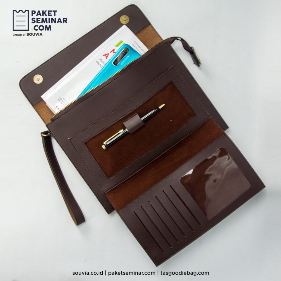 10 Pilihan Pouch Kulit Pria - Paketseminar.com